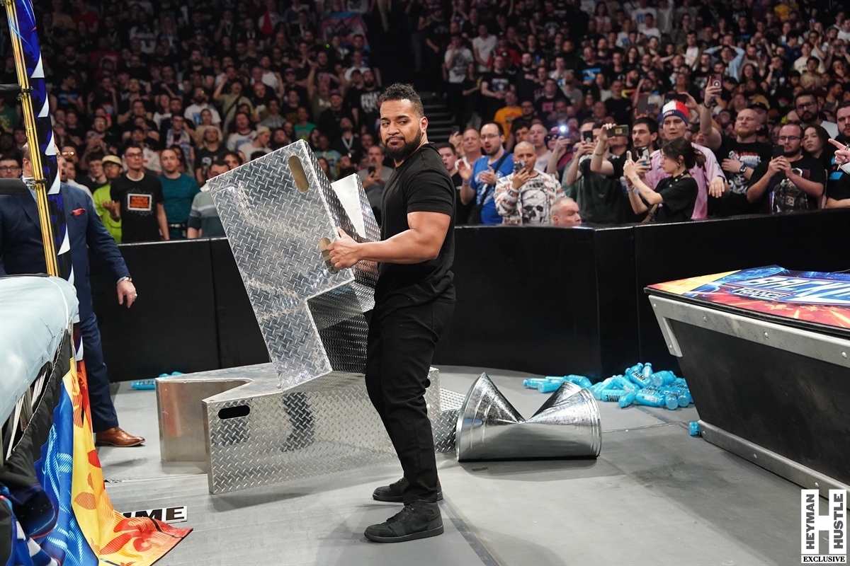 EXCLUSIVE PHOTOS FROM WWE BACKLASH IN LYON, FRANCE AS TONGA LOA DEBUTS ...