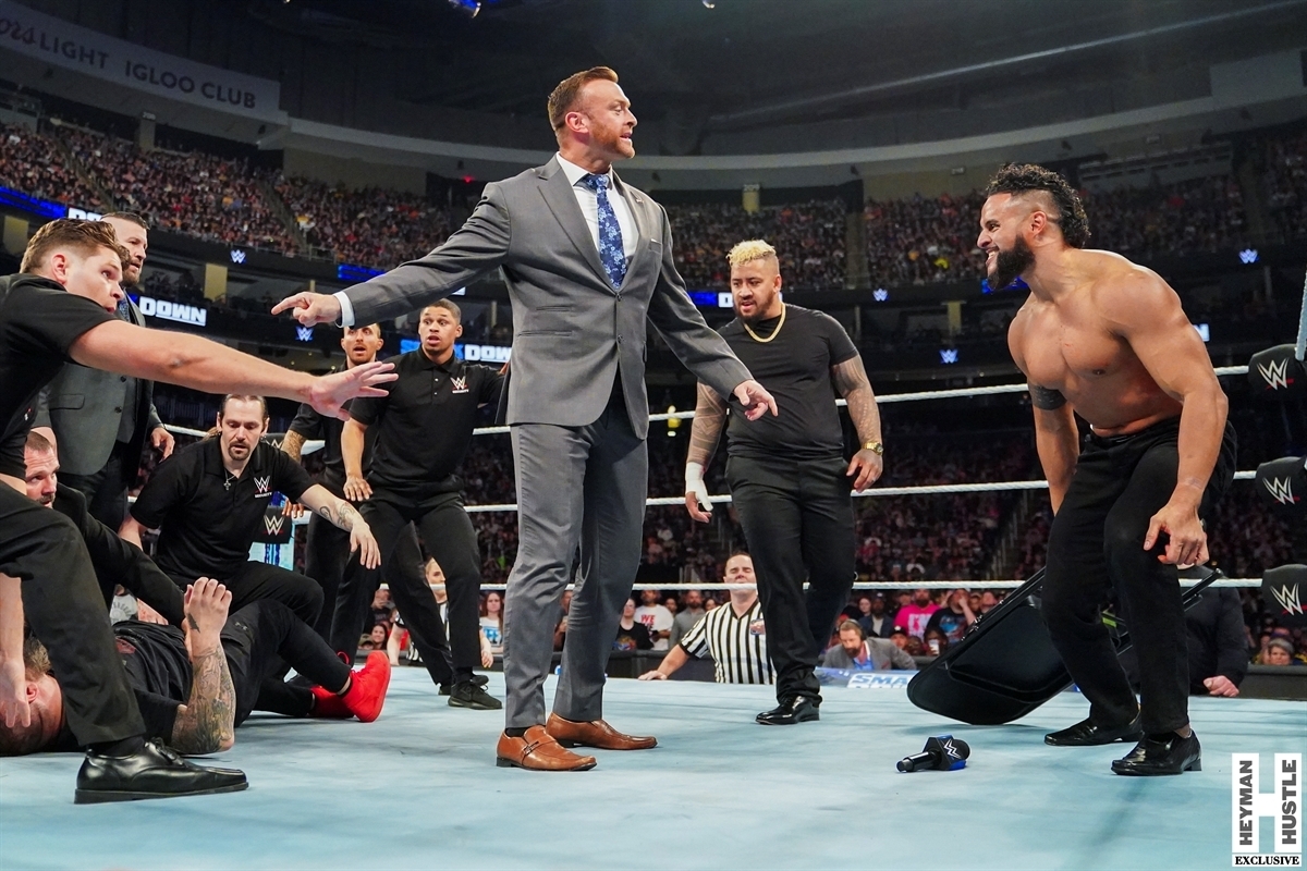 EXCLUSIVE PHOTOS OF THE BLOODLINE FROM WWE SMACKDOWN IN PITTSBURGH ...