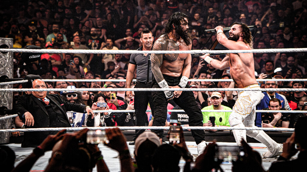 EXCLUSIVE PHOTOS OF SETH ROLLINS VS CM PUNK VS ROMAN REIGNS IN THE MAIN ...